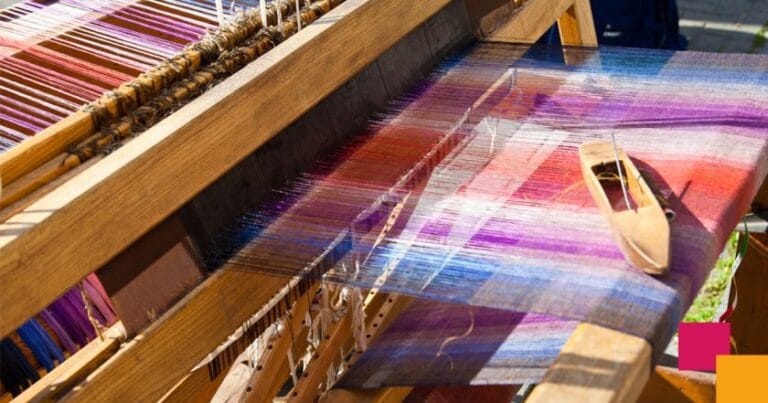 Check Handloom Sarees Making Process | The Indian Weaves